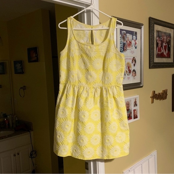 Tori Richard | Dresses | Tori Richard Yellow Sleeveless Dress With ...